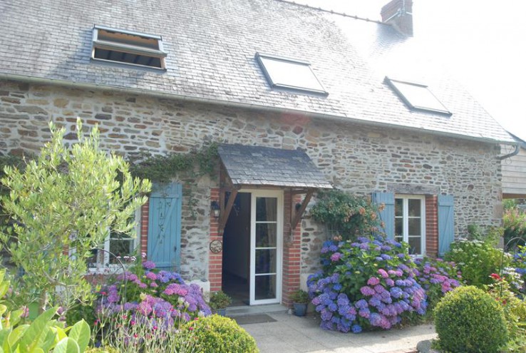 Fine Country Houses and Traditional Character Homes for Sale in France