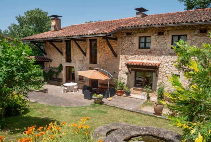 Fine Stone Country Houses and Traditional Homes for Sale in France