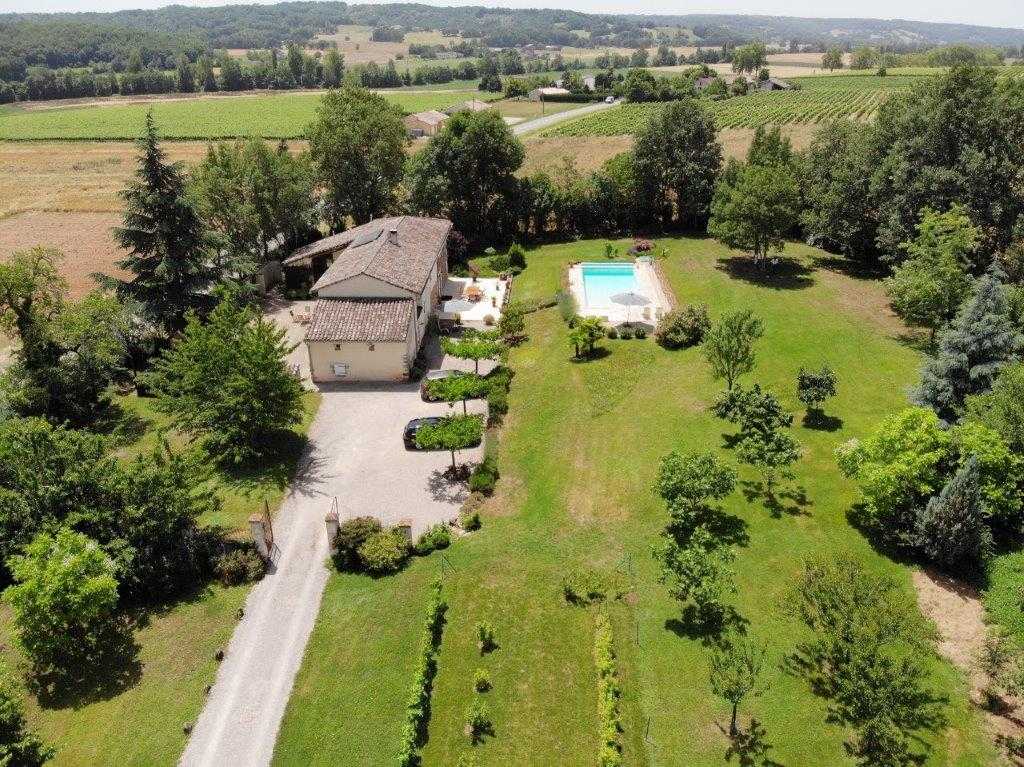 Fine Stone Country Houses and Traditional Homes for Sale in France