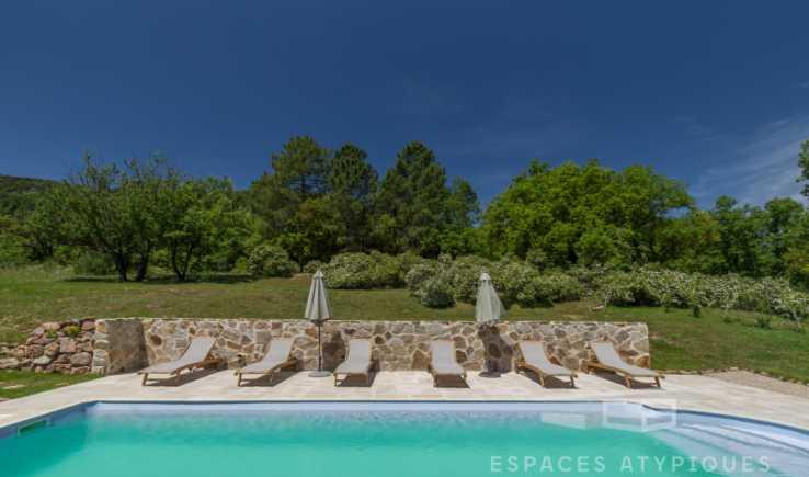 Fine Stone Country Houses and Traditional Homes for Sale in France